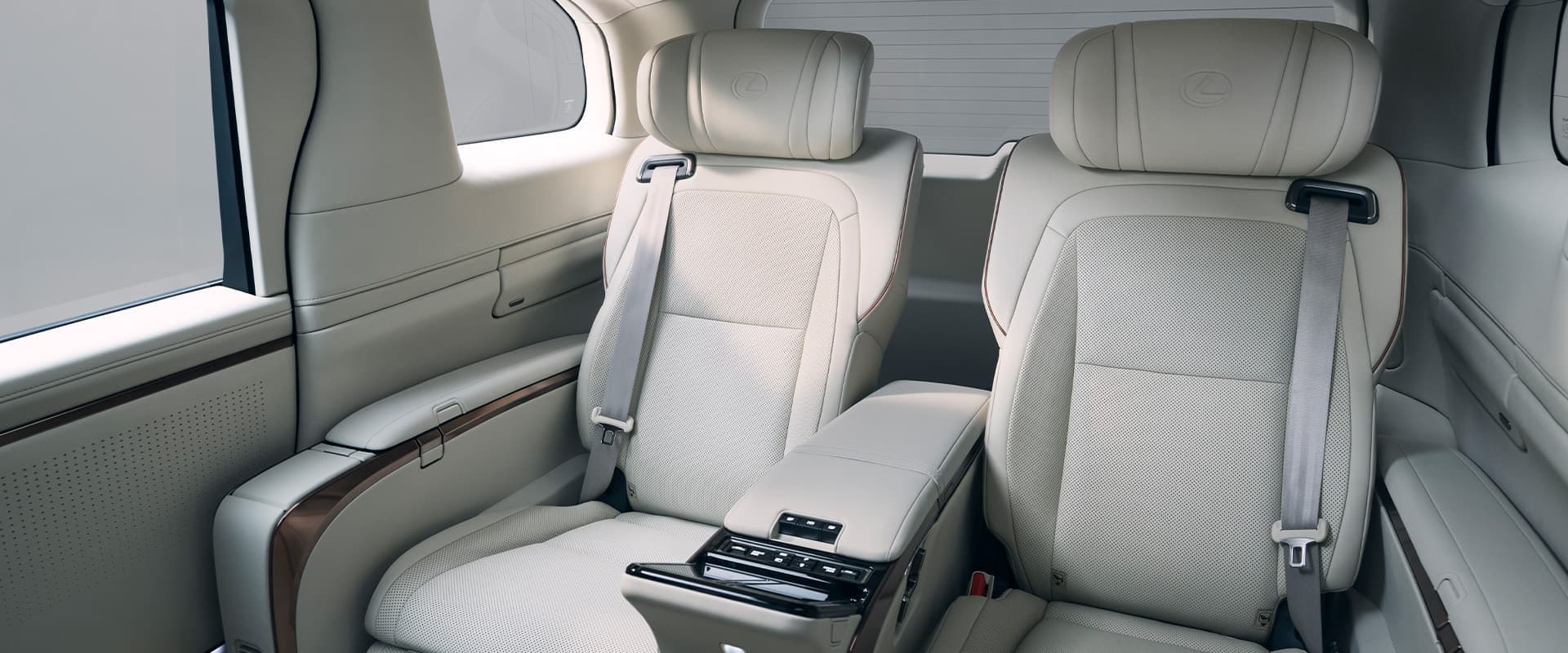 Lexus LM | MPV | Hybrid Electric Vehicle | Lexus India